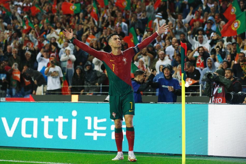 2023'TE 40 GOL - Ronaldo için sürpriz açıklama: "28 yaşında!" - Web ...